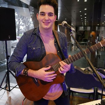 Rhys Solo Musician Melbourne | Solo Singer Musician Hire | 1300 738 735